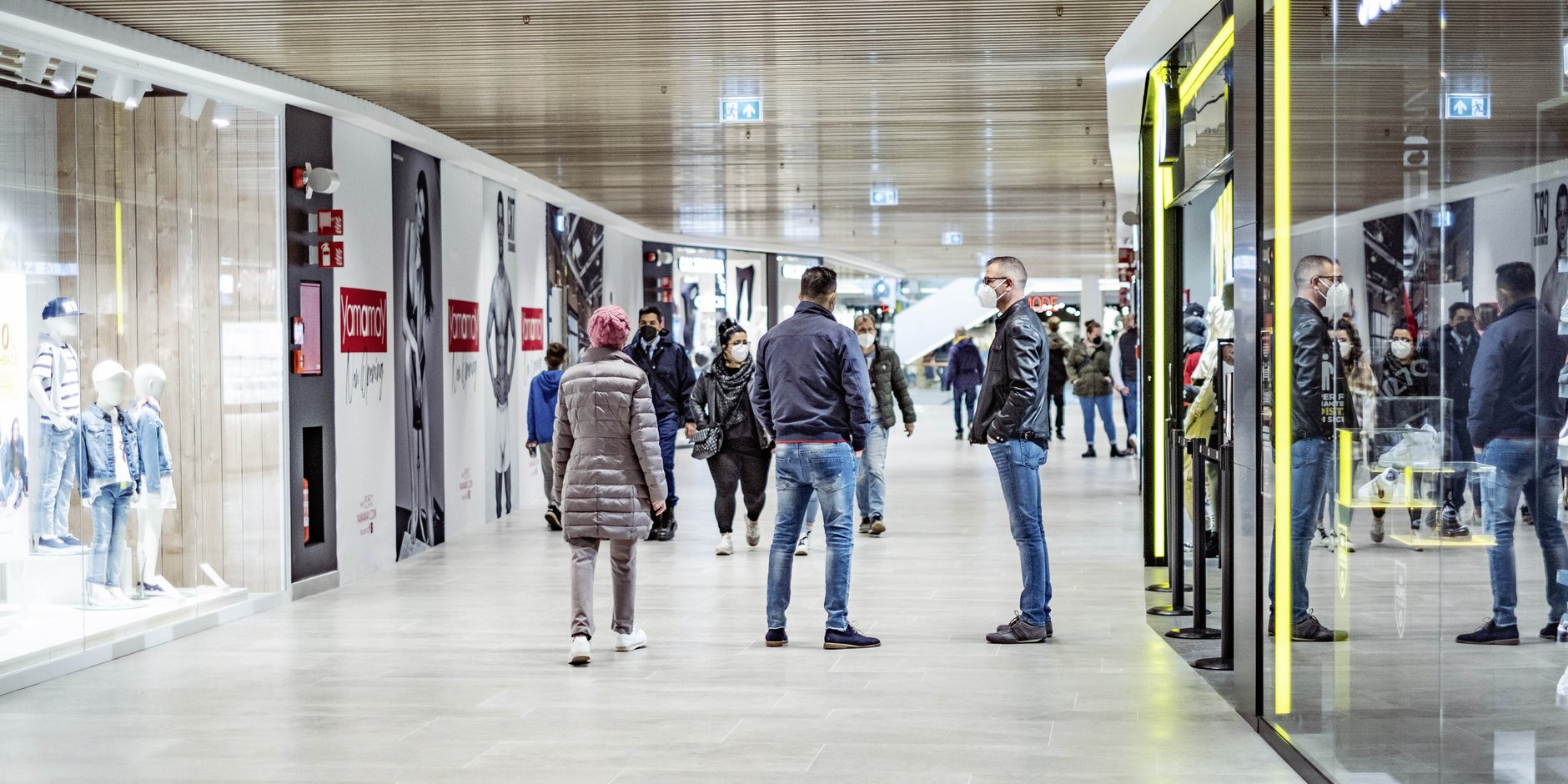 ALGO Shopping Center: Shopping Center Algo